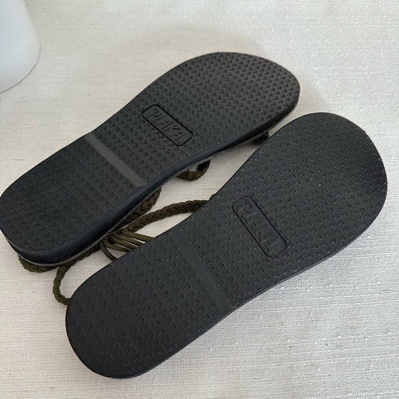 Plaka | Shoes | New Plaka Forest Green Palm Leaf Flat Sandals Hand ...